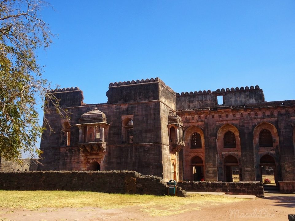 Mandu - Travel Guide to The City of Joy and Pleasure