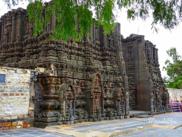 Tadipatri Temples - An Artistic Poetry In Black Stone